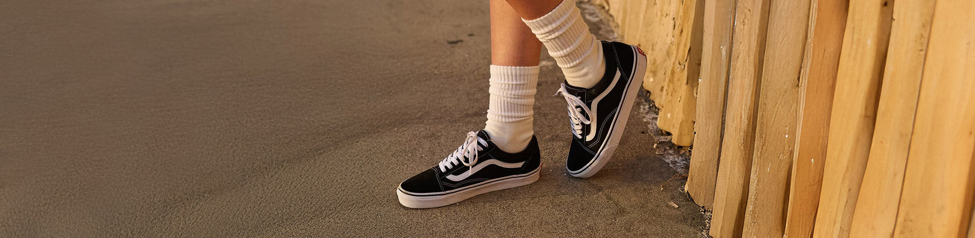 WOMEN'S VANS | DNA Footwear®